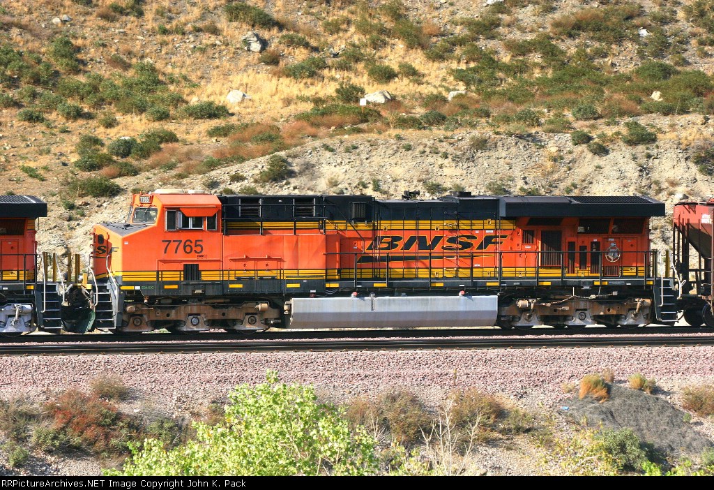 BNSF 7765